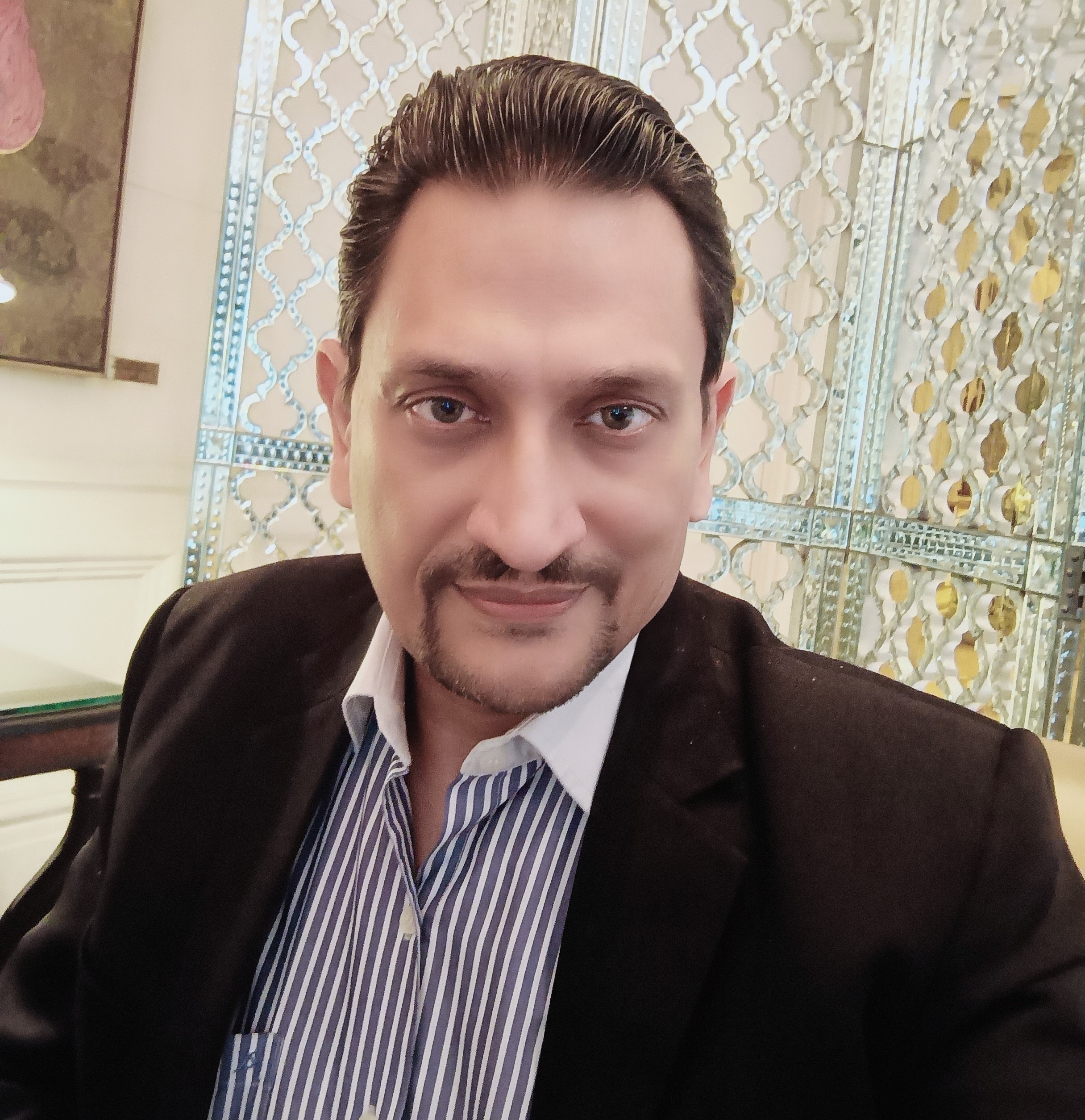 Index of /assets/img/Board-directors